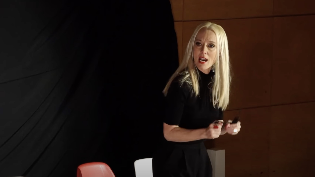 Dr. Karyn Gordon | Relationship Expert | Keynote Speaker